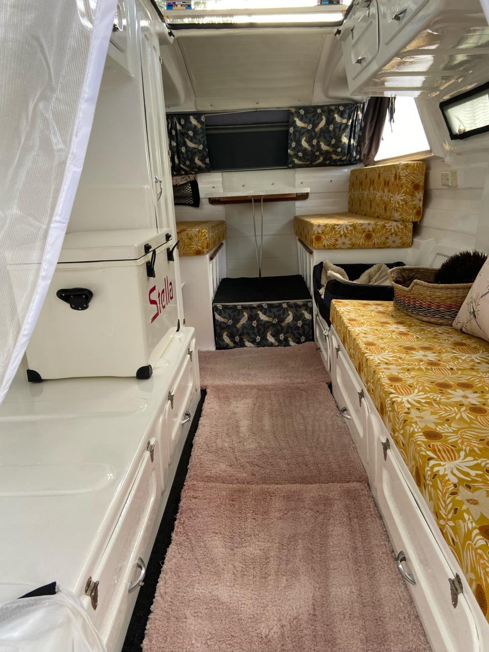 Squeeze Type Table Leg 705mm | CaravansPlus