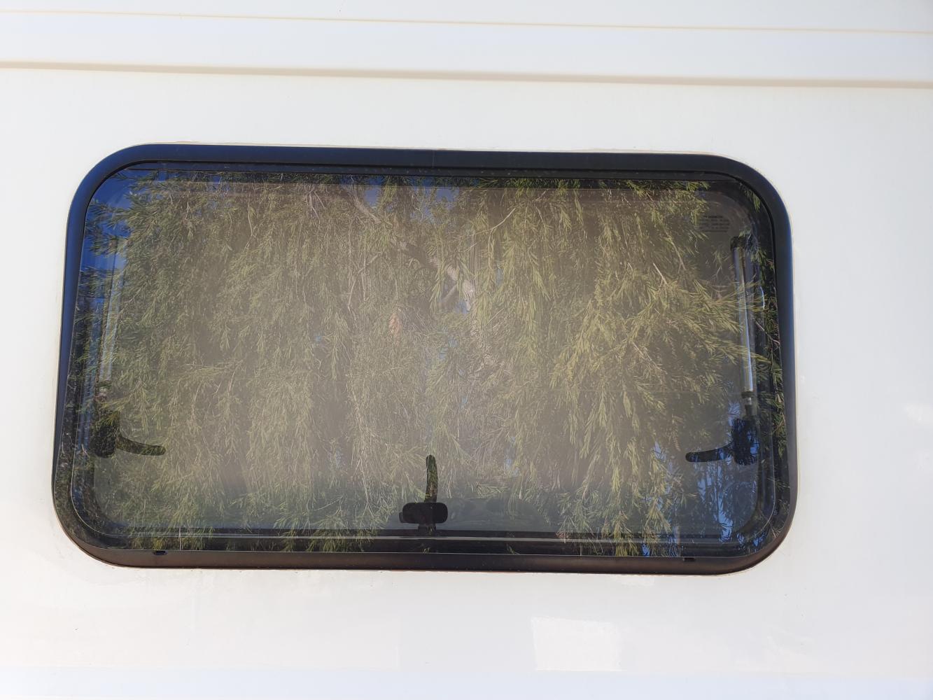 Seitz Tinted Window Blade, Suit S7P Window, 800x450mm