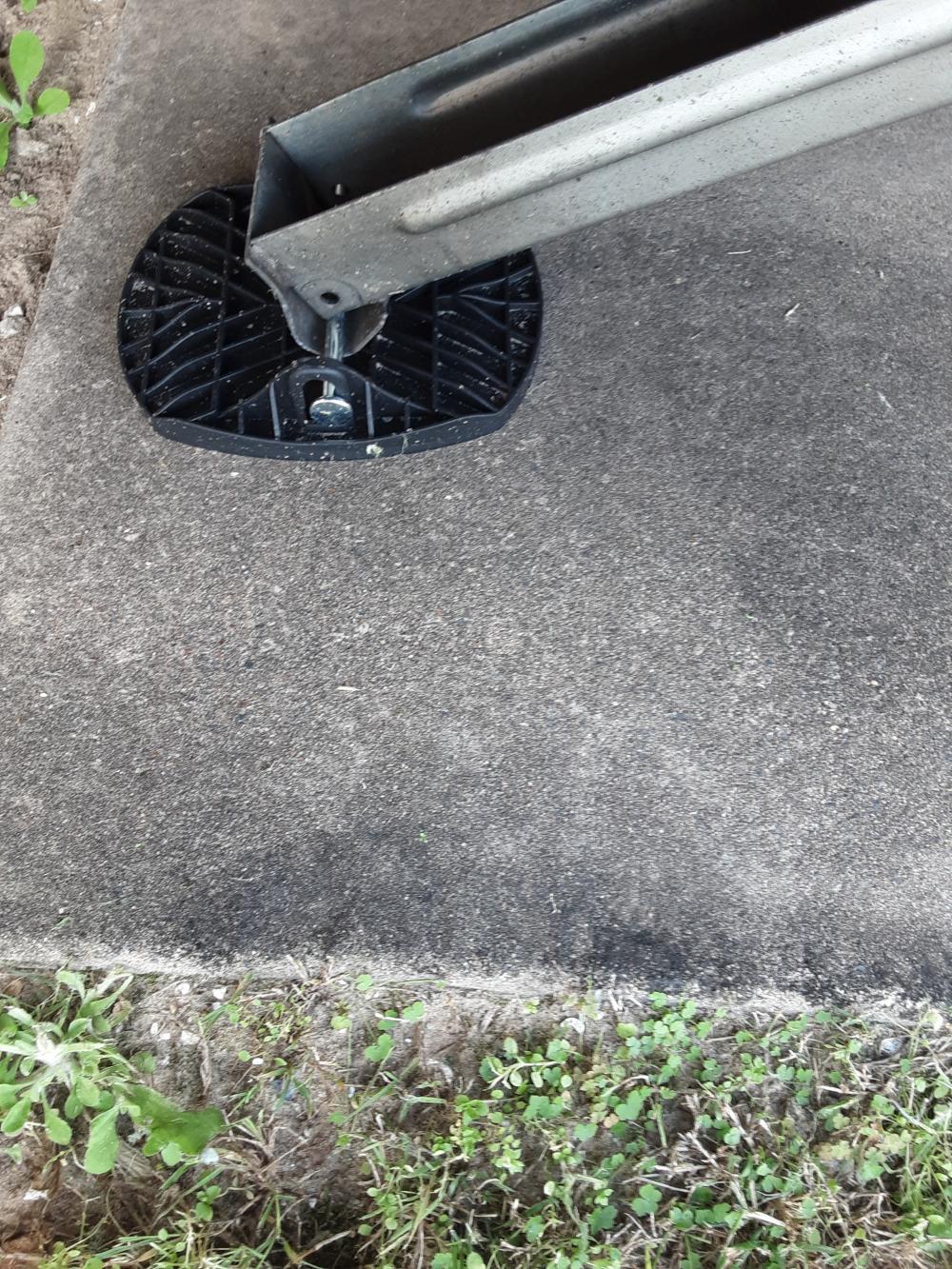 Caravan Stabiliser Feet W Pins, 4 Pack | CaravansPlus