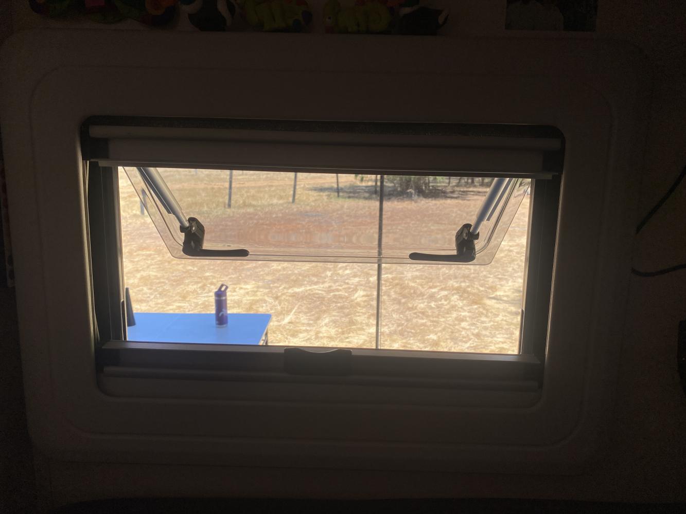 Tinted Window Blade, Suit Maygood/Mobicool Windows, 500x350