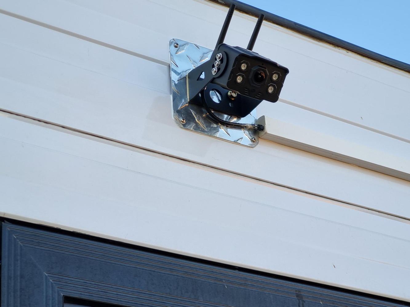 Sphere Single Wireless Camera and Monitor Kit W Audio