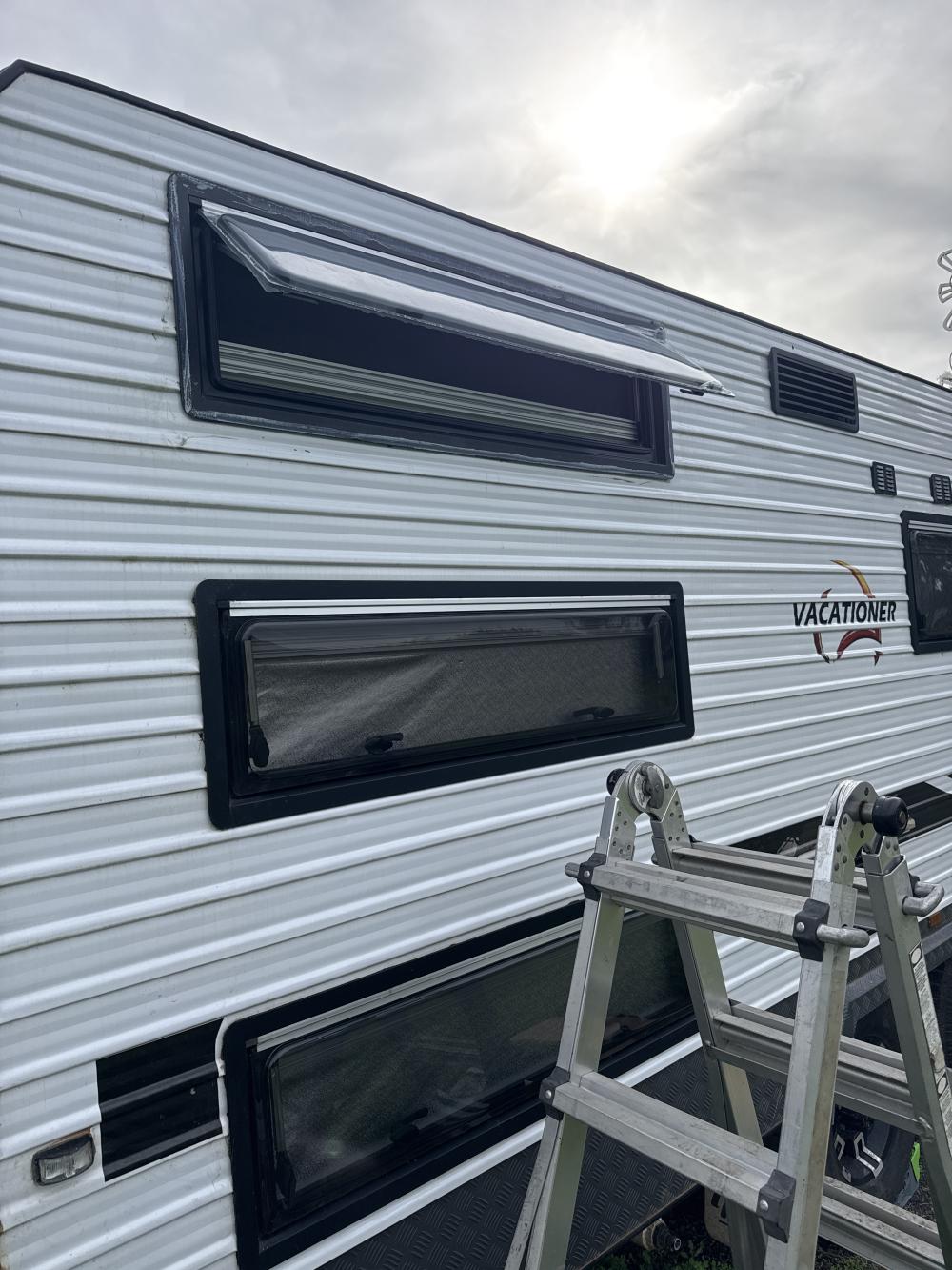 Tinted Window Blade, Suit Maygood Mobicool Windows, 1200x350