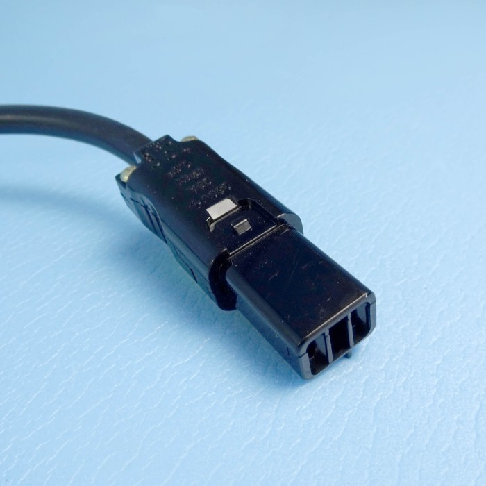 Male IEC C20 To CMS C-Series Inverter Output..Right Angle