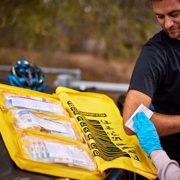 Adventurer Rescue Swag First Aid Kit Royal..Doctor Service