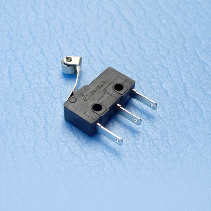 2426001760 Microswitch, Suits Dometic CTS-3110 Toilets