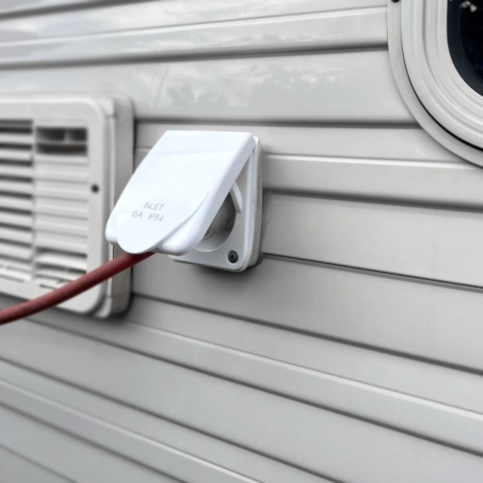 Transco 15A Caravan Power Inlet (White) 240V, IP54 | CaravansPlus