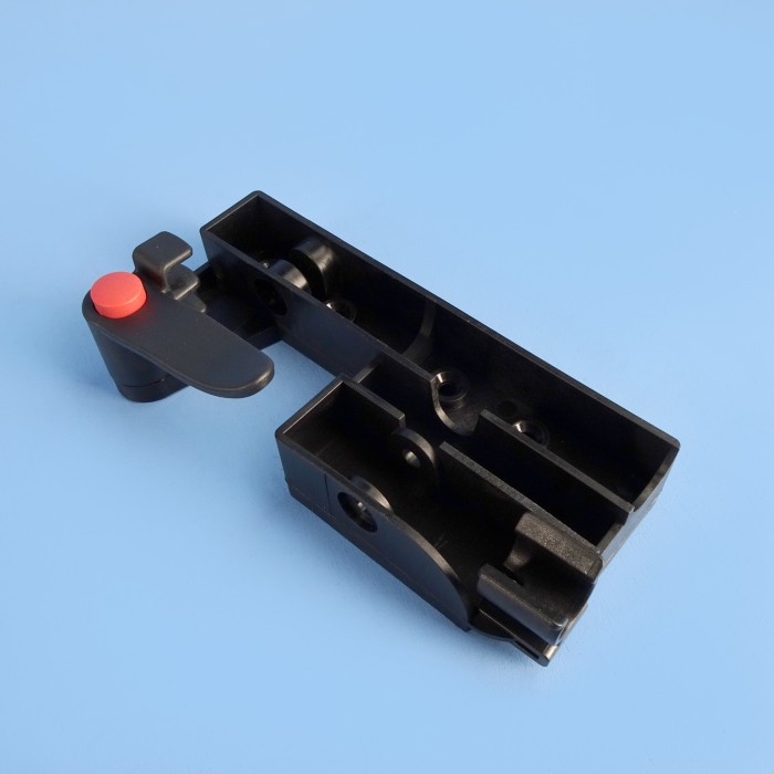 Roof Hatch Right Lock Assembly | CaravansPlus