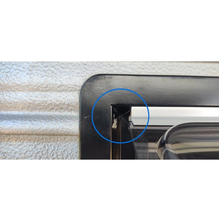 Blade Stopper (End Caps) for Mobicool Windows | CaravansPlus